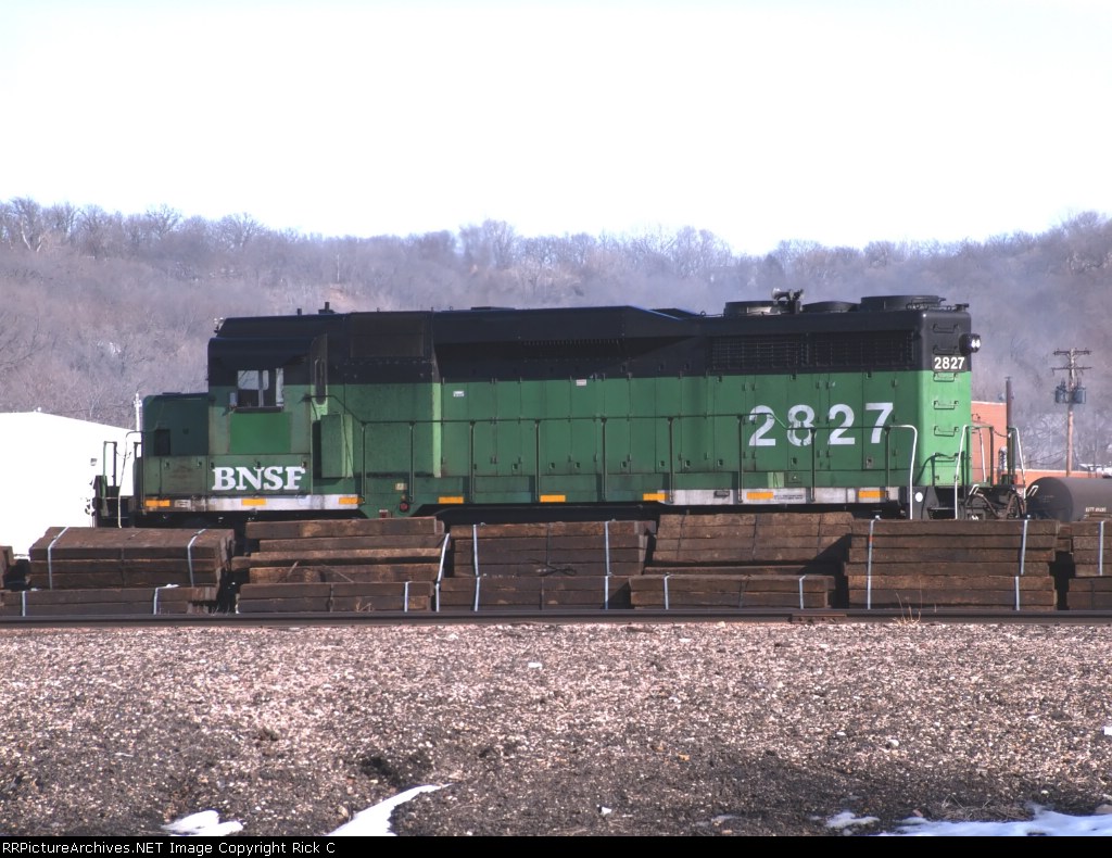 BNSF 2827